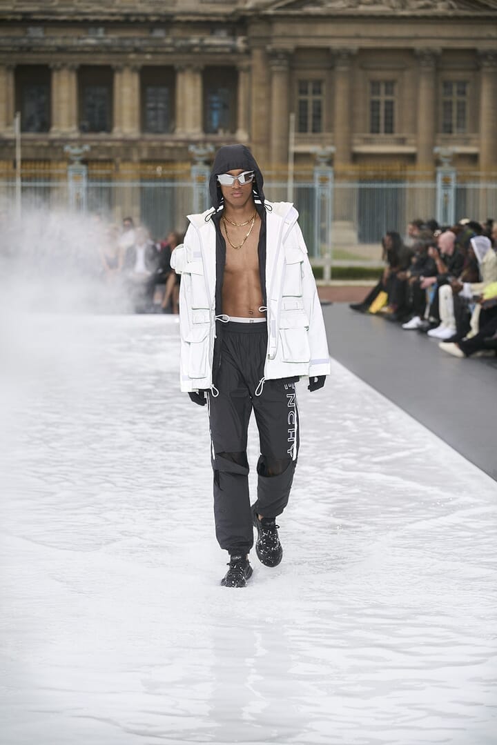 GIVENCHY | HOUYHNHNM（フイナム）