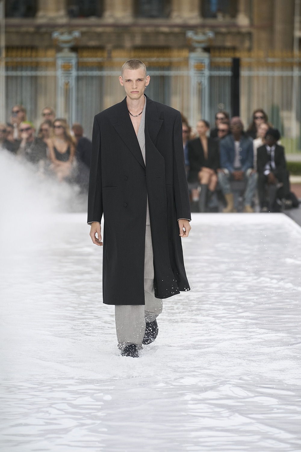 GIVENCHY | HOUYHNHNM（フイナム）