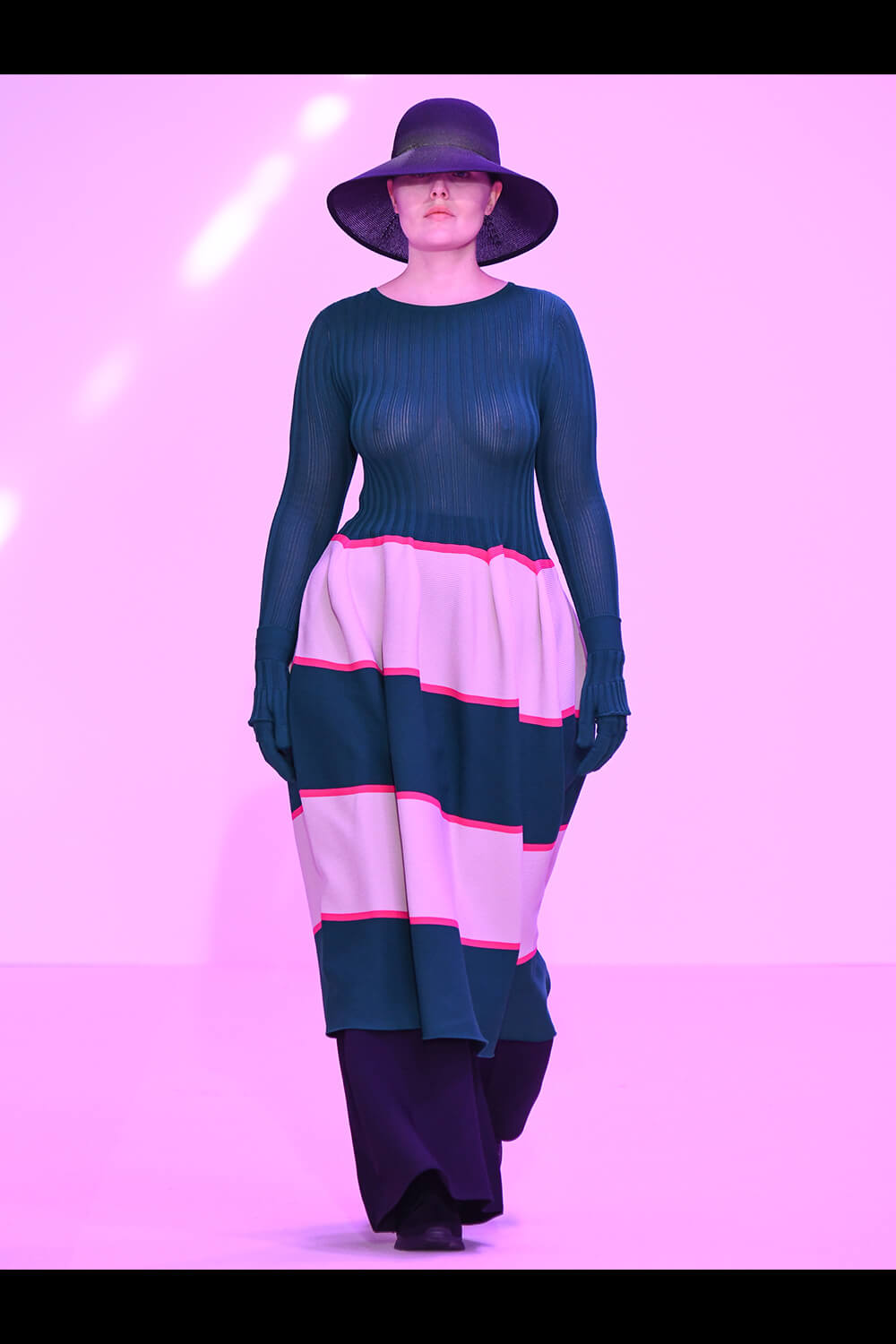 CFCL | HOUYHNHNM（フイナム）