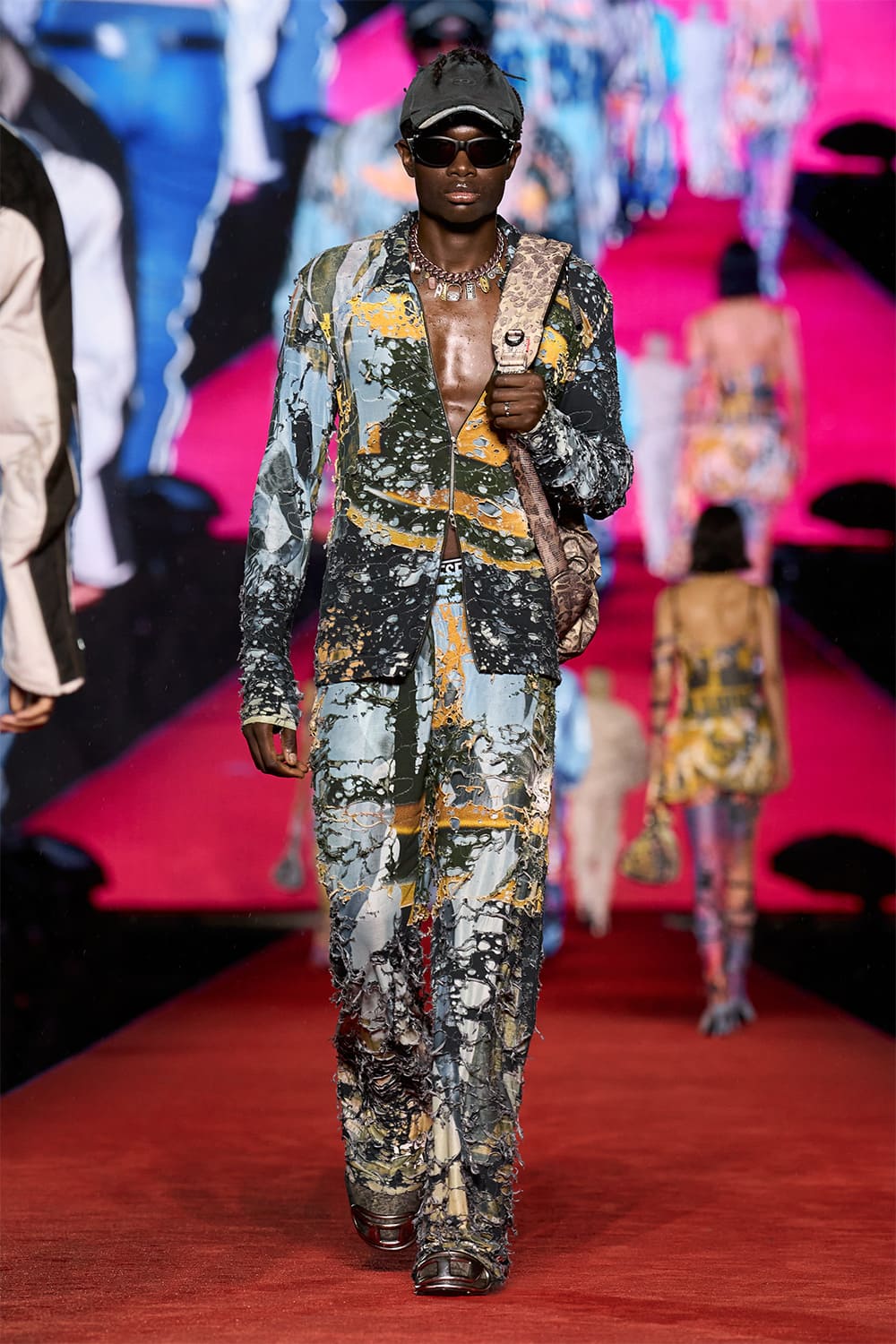 DIESEL | HOUYHNHNM（フイナム）