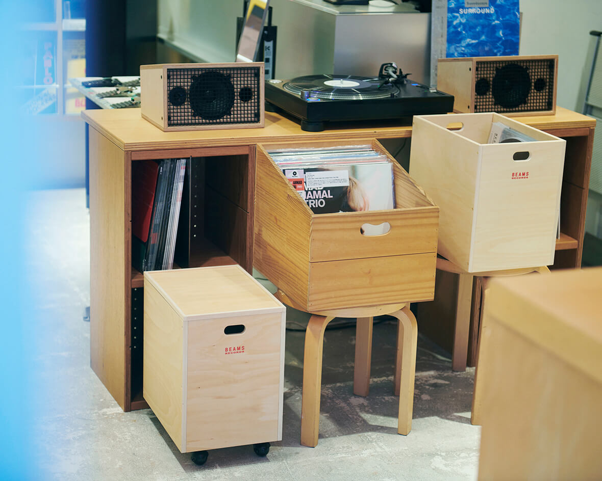 Where taguchi speakers sound and look good. | feature | HOUYHNHNM ...